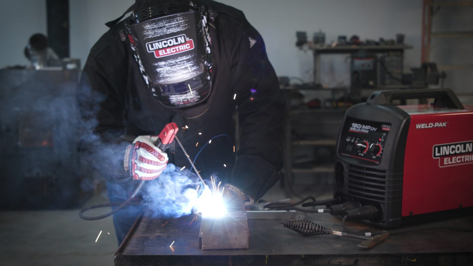 180 AMP MULTI-PROCESS, DUAL VOLTAGE WELDER - Lincoln Electric